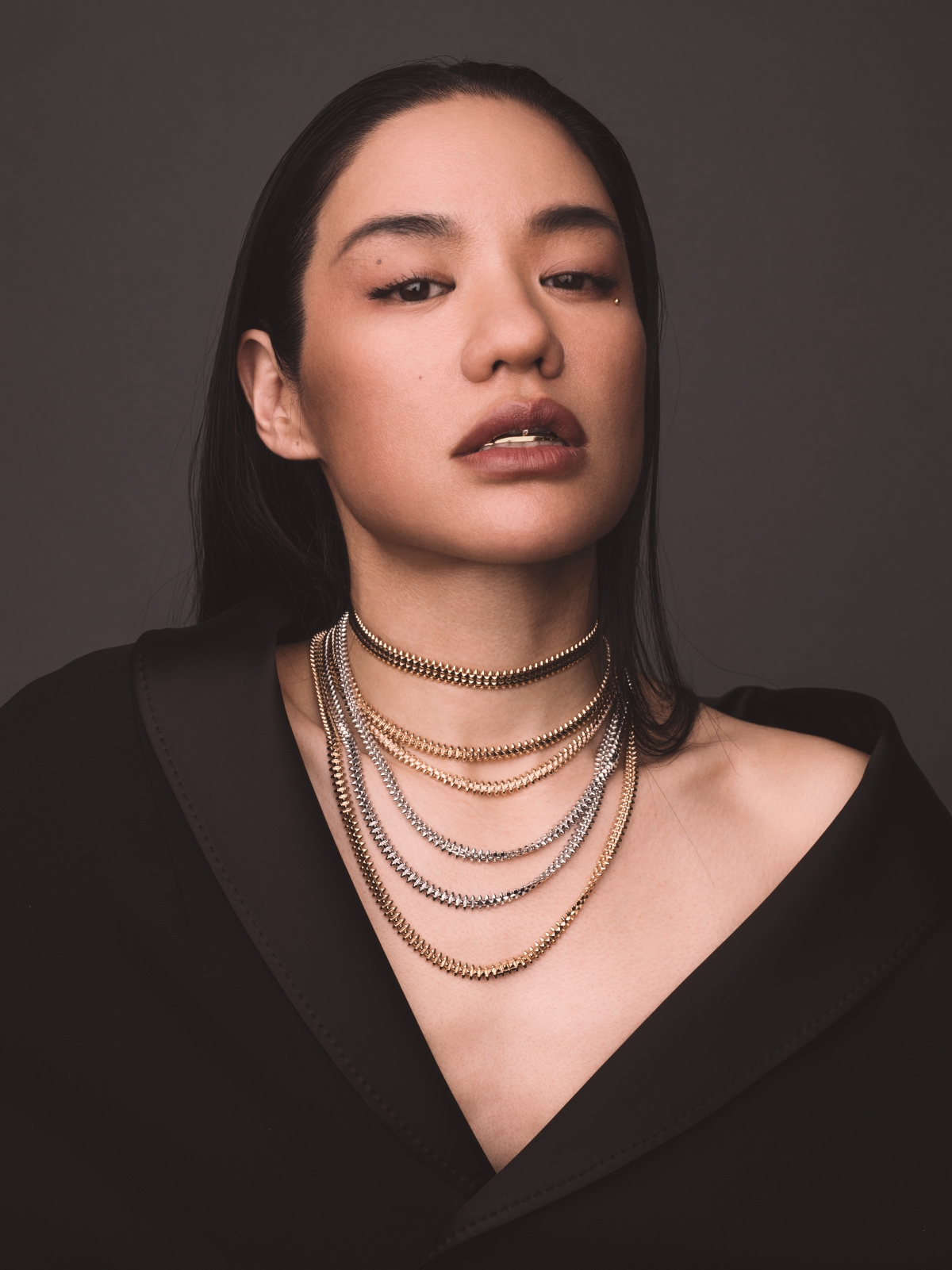 Awich、Wu-Tang Clan RZA＆FERG参加の新曲「Butcher Shop」MV公開 短編映画のような没入感の作品 - Real Sound｜リアルサウンド