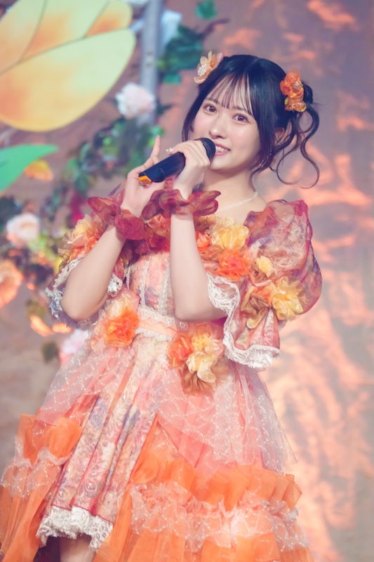 SWEET STEADY、涙のステージに咲かせた満開の花 確かな成長と自信を見せた結成1周年ツアーファイナル - Real Sound｜リアルサウンド