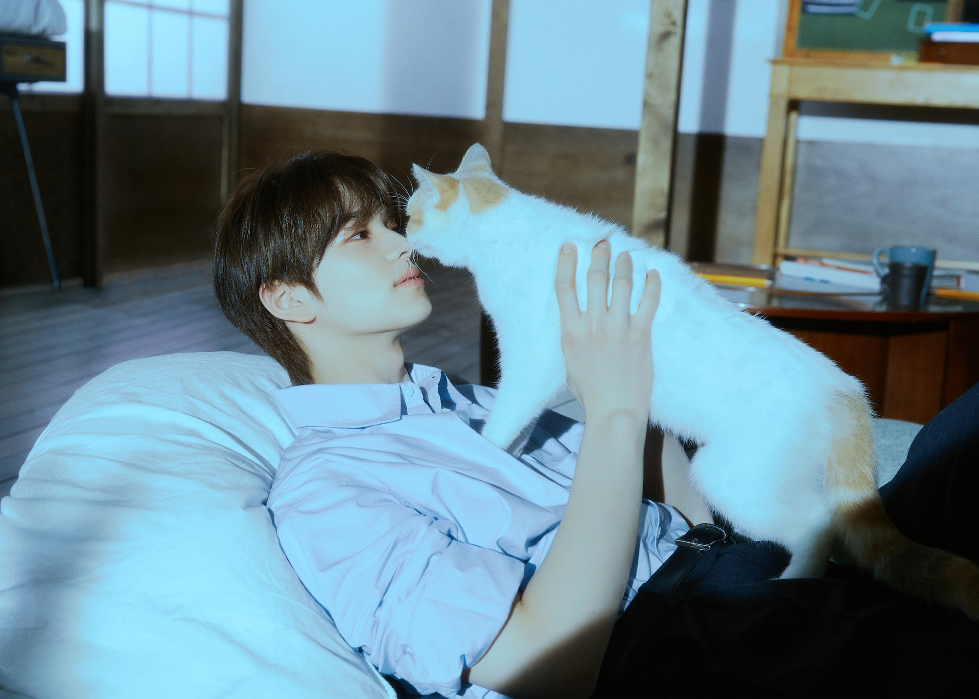 SHINYU「42は僕たちの存在意義であり、いつも会いたい存在」 - Real Sound｜リアルサウンド