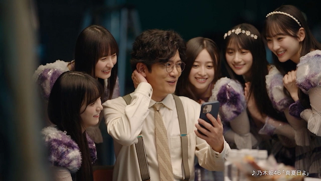 稲垣吾郎、乃木坂46と『SmartNews』新TVCMで初共演 メイキング＆撮影後インタビューも公開 - Real Sound｜リアルサウンド